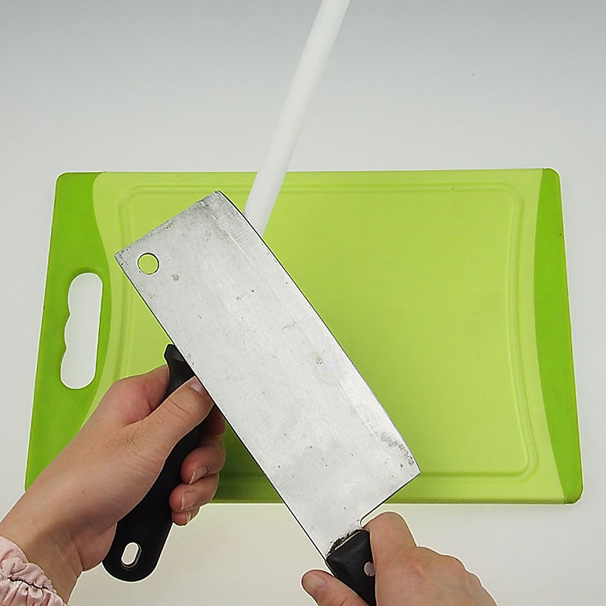 MAYMII Total 12" Length 8” Length Ceramic Rod with Handle Knife Sharpener Kitchen Sharpening Stick White