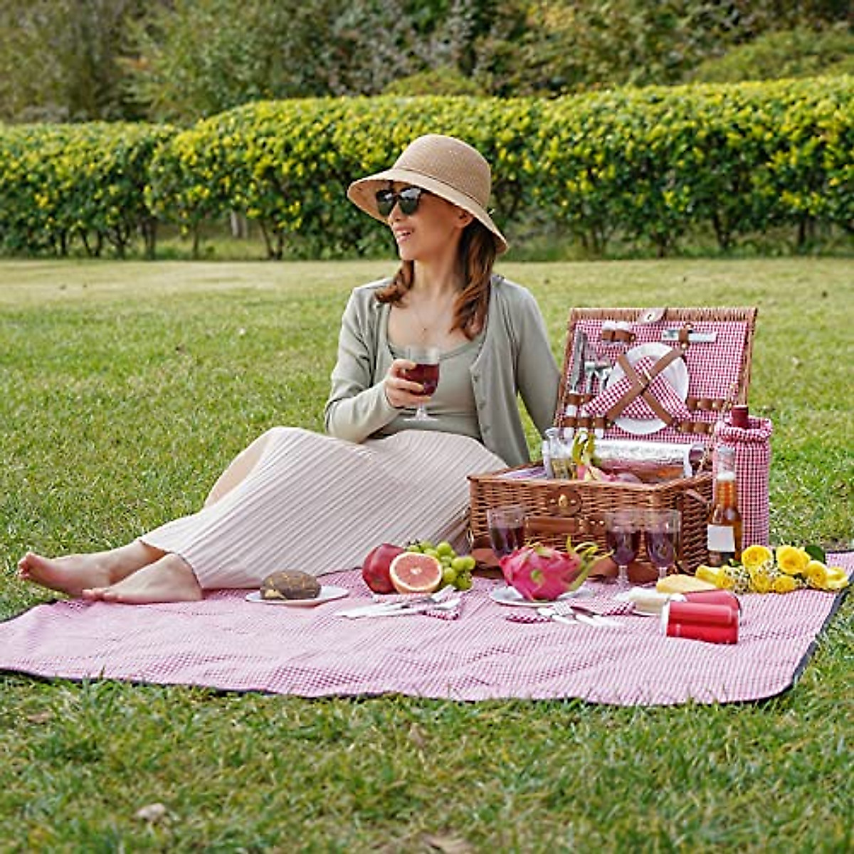 Picnic Basket for 4, Insulated Willow Picnic Baskets with Shoulder Strap, Picnic Hamper with Waterproof Picnic Blanket, Handmade Wicker Hamper for Outdoor, Great Gifts for Thanksgiving, Christmas