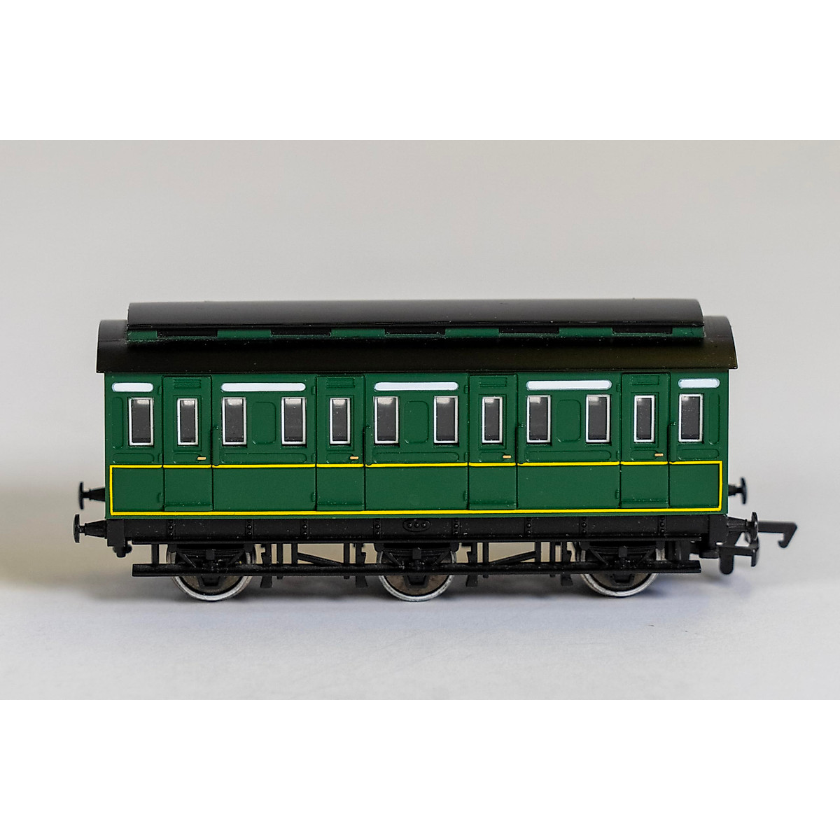 Bachmann Trains - THOMAS & FRIENDS EMILY'S COACH - HO Scale