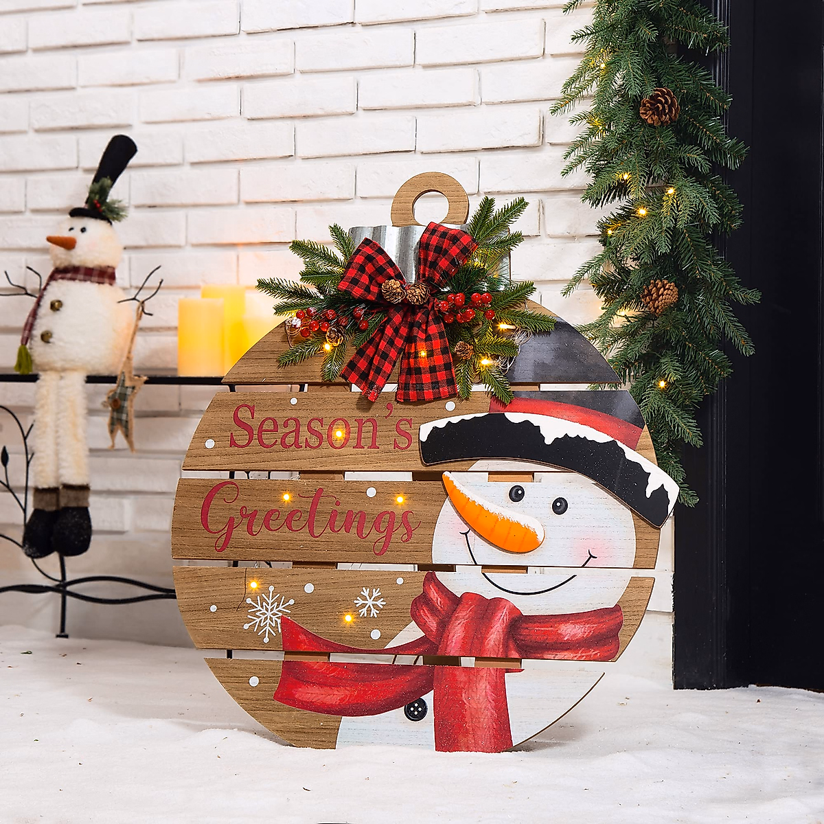Glitzhome Lighted Outdoor Christmas Wooden Porch Sign with Timer 6 Hours On /18 Hours Off,12LED Lights Christmas Snowman Porch Sign for Outside Decor "Season's Greetings" with Display Leg & Hang Hole