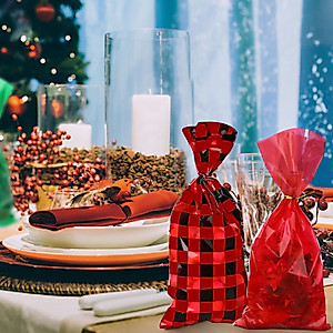 Outus 150 Pcs Christmas Cellophane Bags Christmas Candy Cookie Treat Bags Xmas Clear Plaid Goodies Bags with 200 Pieces Twist Ties for Xmas Holiday Party Favors Supplies