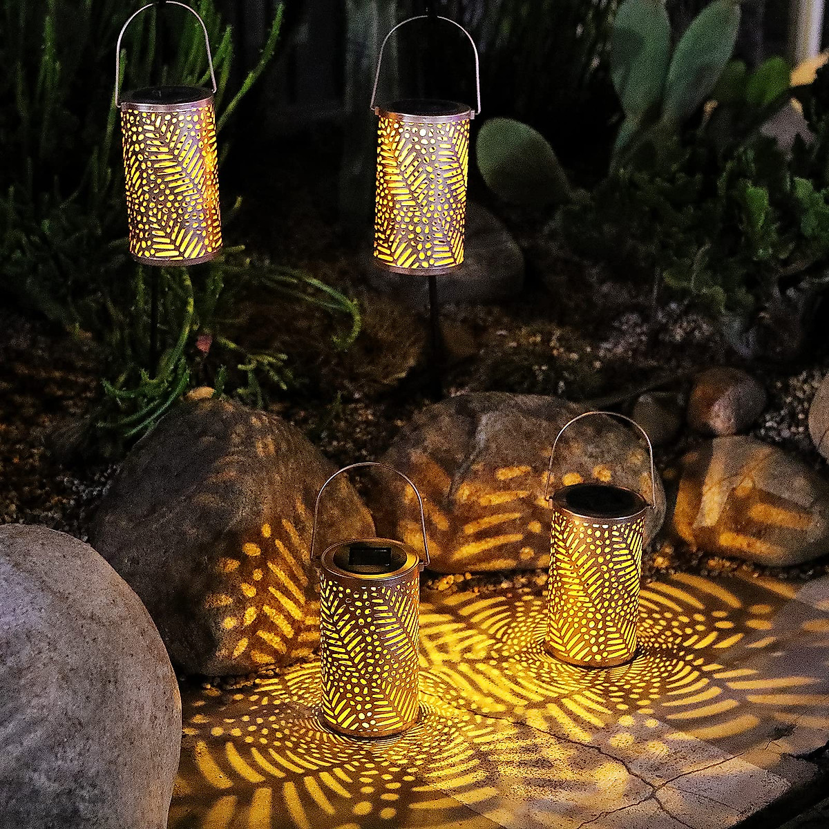 FLJZCZM Solar Lanterns Lights Outdoor Lantern Hanging Garden Metal Retro Light Battery Table Lamp Decorative Yard Camping Waterproof (Golden)