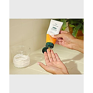 The Body Shop Vitamin C Glow Boosting Microdermabrasion – Exfoliation for Tired, Dull Skin – Vegan – 100ml