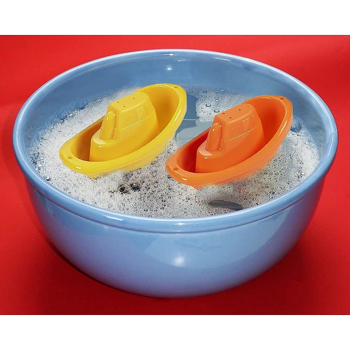 BLUE PANDA 12 Pack Bath Toy Boats, Bathtub Plastic Kids Tugboats for Ages 3 and Up, Multicolored