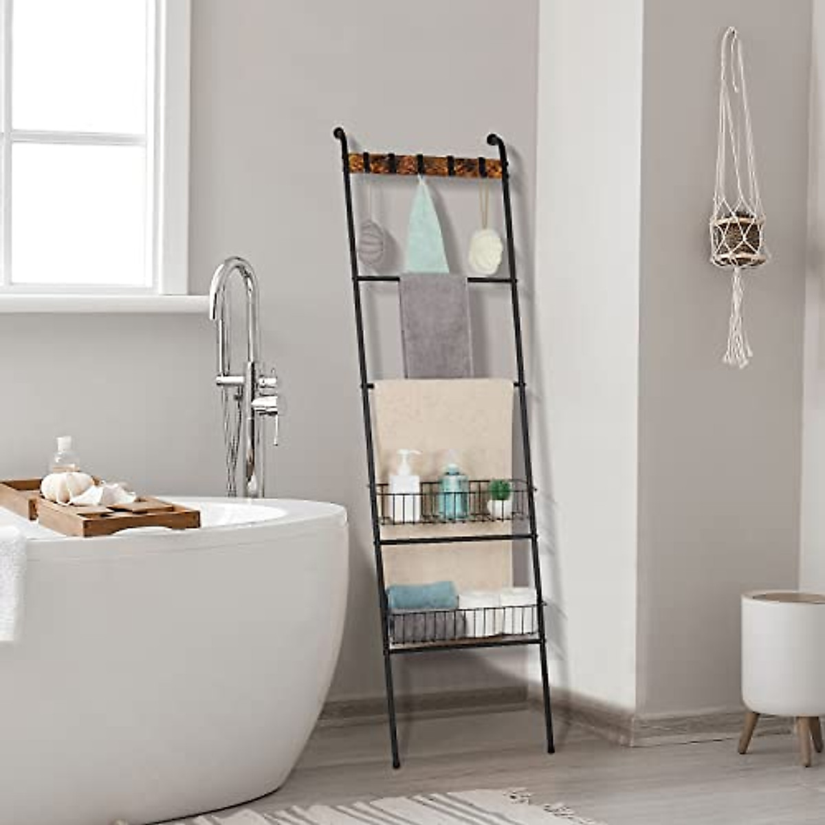 Blanket Ladder Wall-Leaning Blanket Ladder Rack Holder with Removable Hooks and Storage Mesh Baskets Metal Decorative Towel Ladder Shelf for The Living Room Outdoor Pool Black 5 Layer
