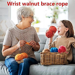 Wrist Yarn Holder, Crochet Yarn Holder Yarn Ball Holder, Portable Yarn Holder with Wrist Strap, Wooden Yarn Organizer Yarn Holder Hanger for Crocheting, Yarn Dispenser Sewing DIY Knitting Supplies