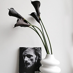 Mom Gifts 22pcs Calla Lily Artificial Flowers Vibrant and Durable Black Calla Lily Gift for Mom Latex Real Touch Calla Lily Faux Flowers Black Fake Flower Arrangement 13.4" for Home Wedding Decor