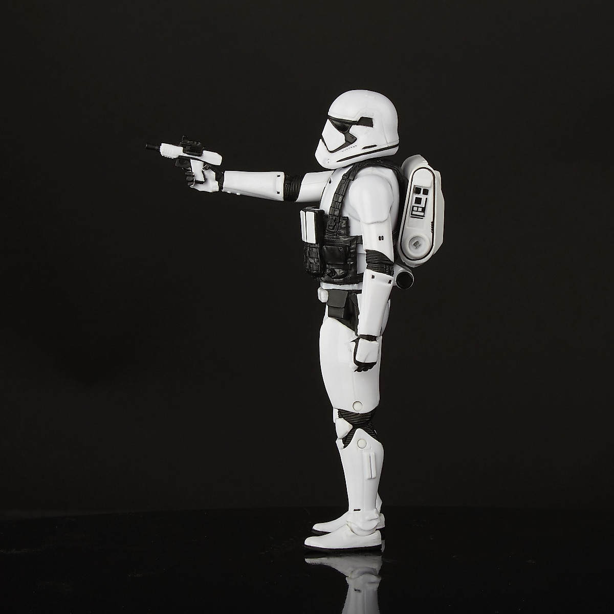 STAR WARS The Black Series First Order Stormtrooper with Gear