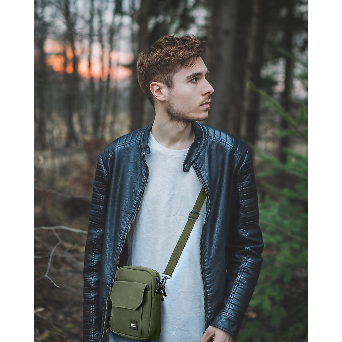 PAUBACK Green Man's Small Crossbody Handbag, Travel Passport Wallet for Men, Lightweight Nylon Hiking Bag, Unisex Handbag for Outdoor Enthusiasts