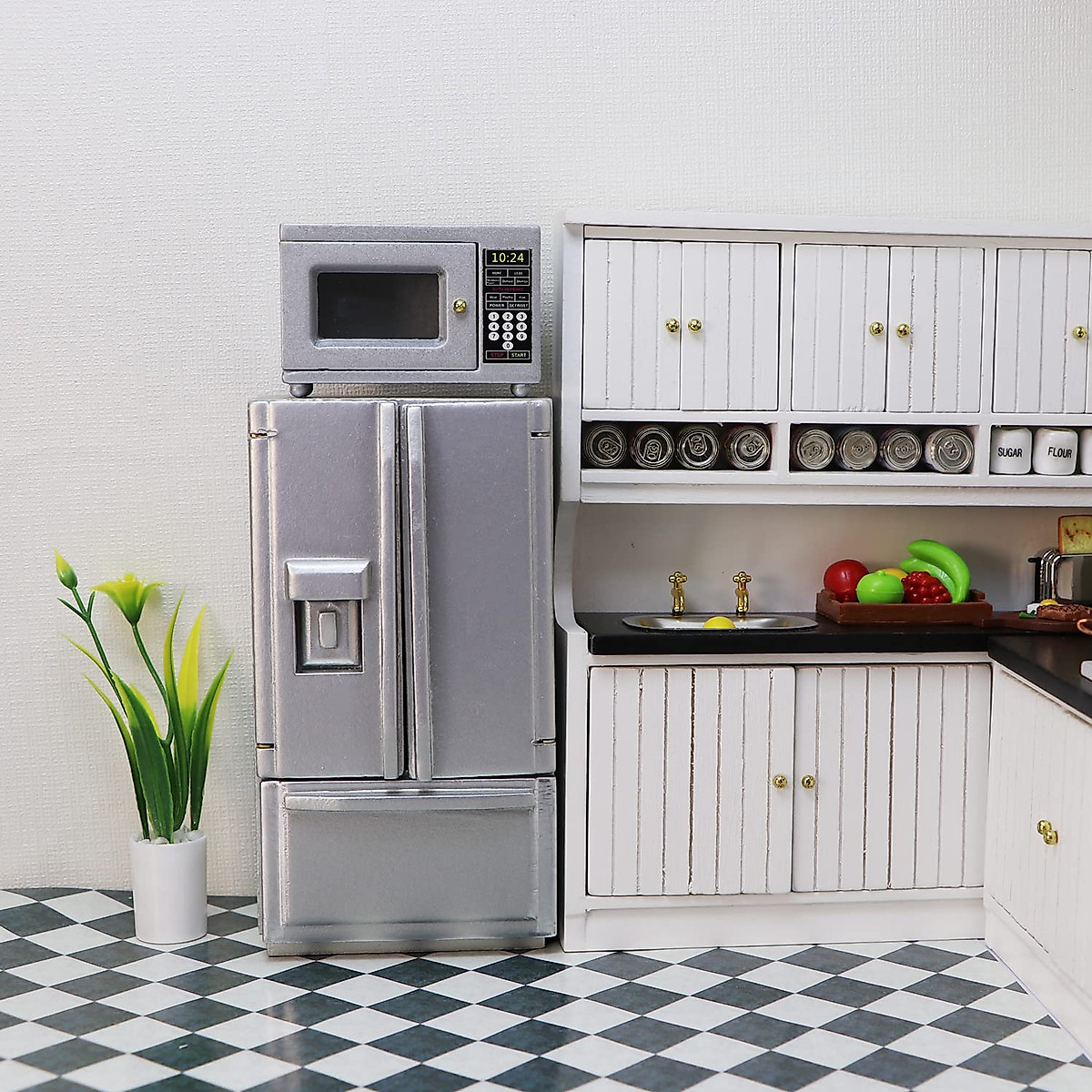 Miniature Dollhouse Fridge 1:12 Furniture Decoration Accessories Mini Refrigerator Kitchen Living Room Scene Model Ornaments (Silver)