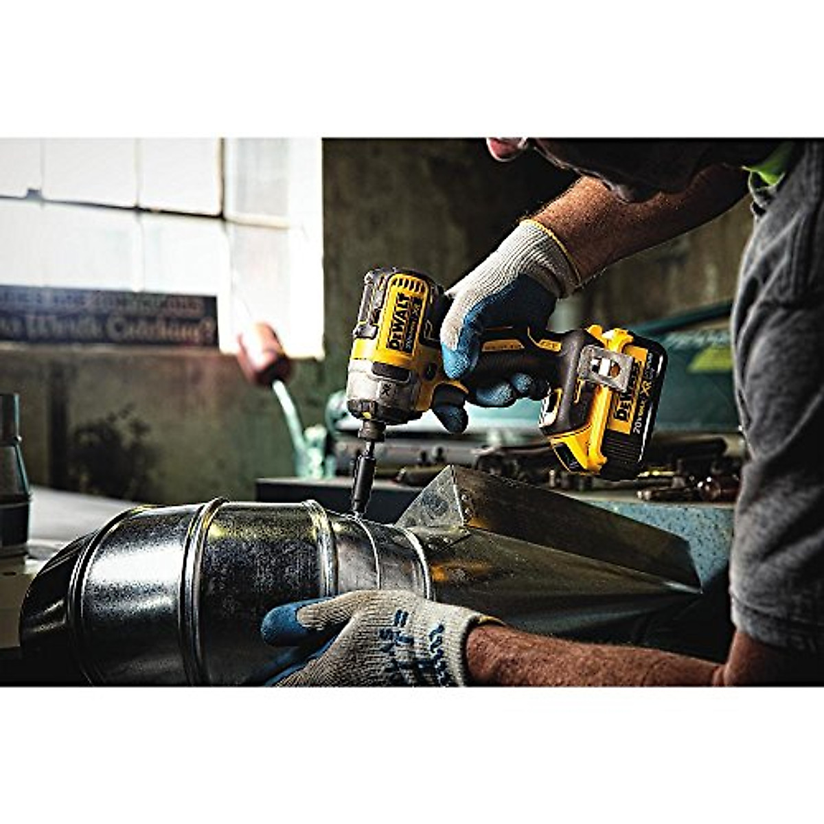 DEWALT 20V MAX* XR Drywall Screw Gun & Impact Driver Kit, 4.0-Amp Hour (DCK267M2)