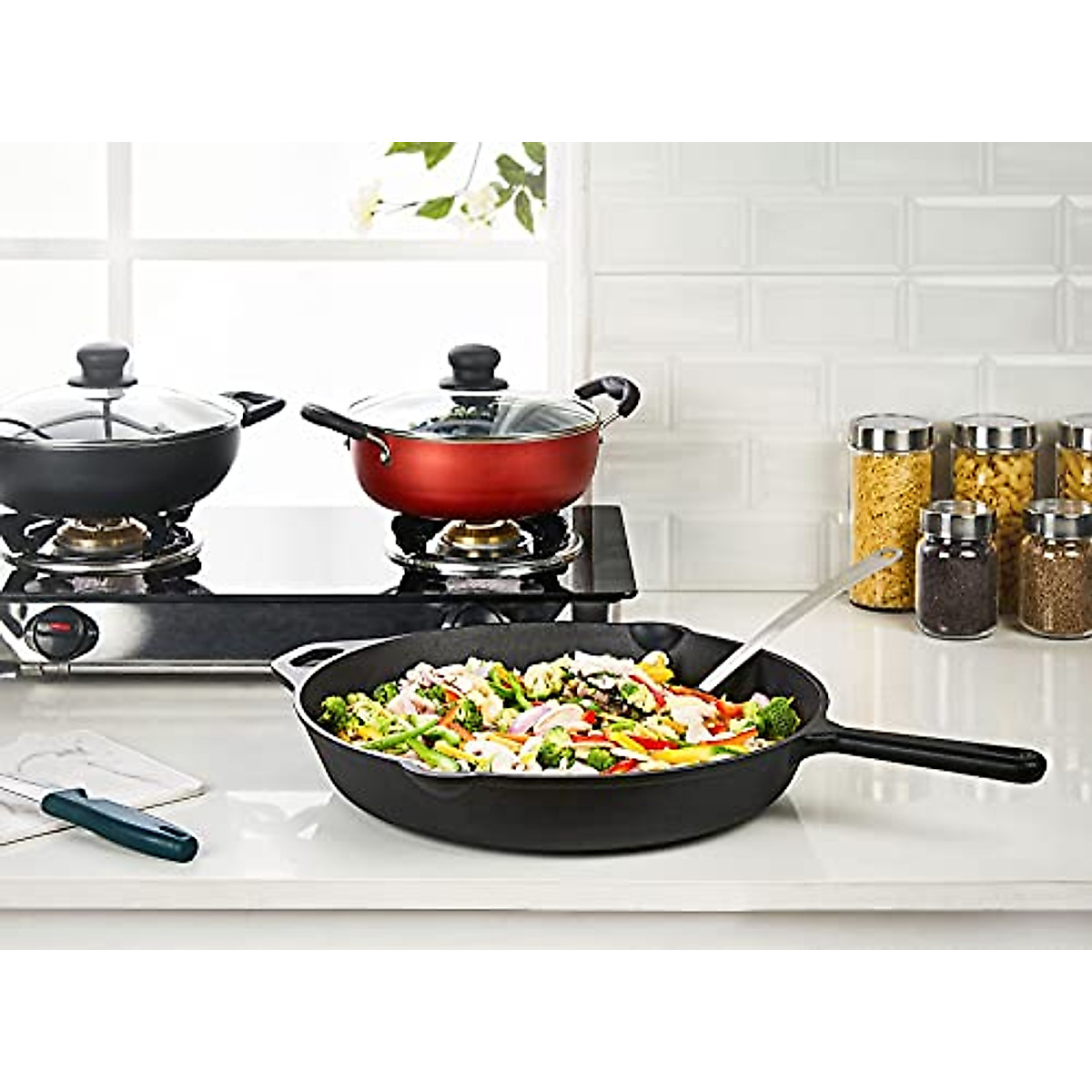 Amazon Basics Pre-Seasoned Cast Iron Skillet, 15-Inch