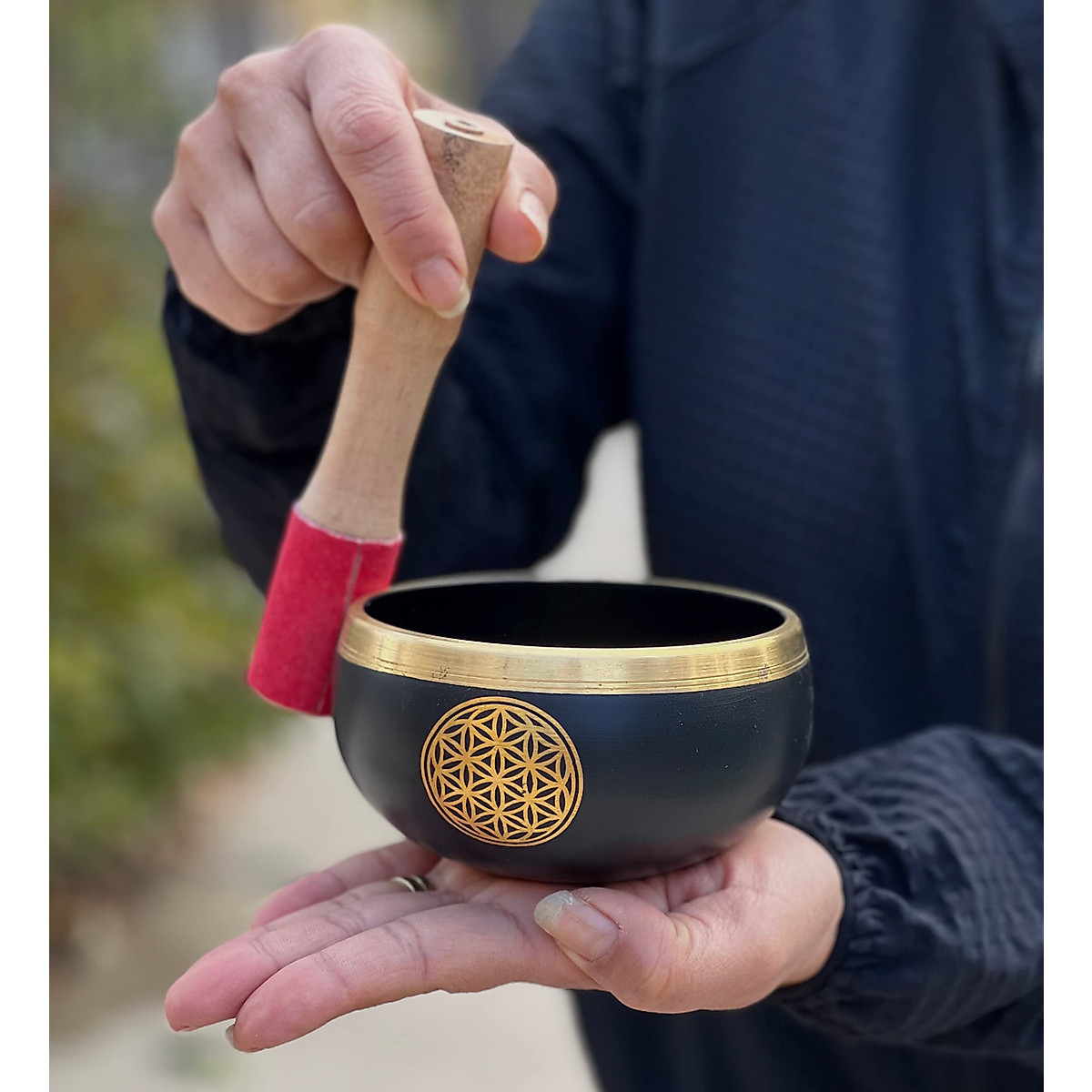 Tibetan Flower Of Life Singing Bowl Mallet Cushion Set ~ For Meditation, Yoga, Spiritual Healing and Mindfulness ~ Medium (Black)