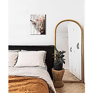 Cute Highland Cow Country Farmhouse Canvas Printing Rustic Bedroom Decor Retro Cow With Garland Wall Art Funny Home Artwork Print Used in Bathroom Office Kitchen Dining Room Decoration Size 12x16 inch