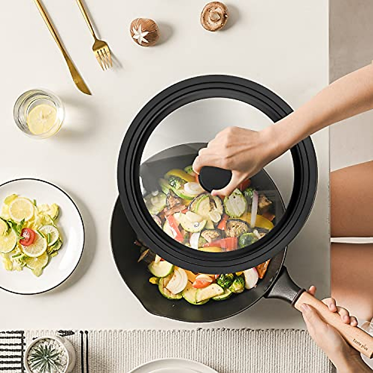 Universal Lid for Pots, Pans and Skillets - Tempered Glass Lid with Heat Resistant Silicone Rim Fits 10" - 12" Diameter Cookware, Replacement Lid for Frying Pan and Cast Iron Skillet(10"11"12")