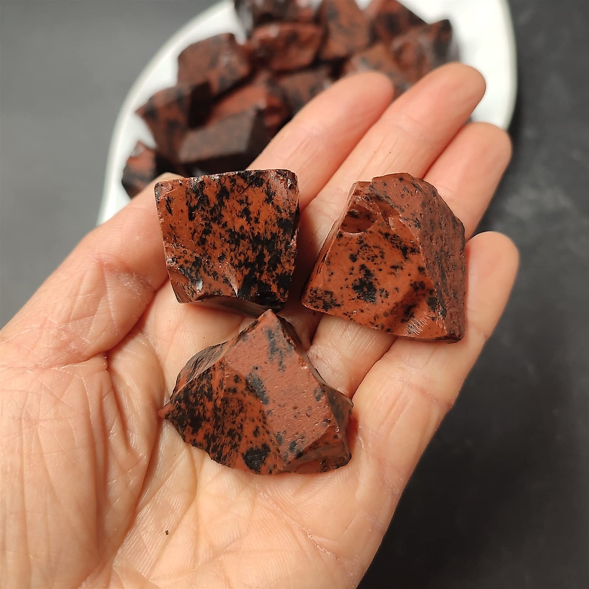 PEKMAR 100g Bulk Natural Raw Red Obsidian Rough Stone Quartz Crystals Rock Aquarium Home Room Decoration Pendant