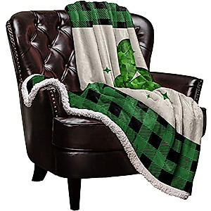 Sherpa Fleece Throw Blanket Irish Saint Patricks Green Shamrock,Super Soft Luxury Reversible Blankets Warm Cozy Throws for Sofa Couch Bed Holiday Light Clover Black Plaid Vintage Cotton Linen 50x80in