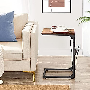 Slim End Table with Charging Station, Side Table with 2 USB Ports and Outlets, C-Shaped Snack Table with Cloth Bag, TV Tray Table, Couch Table TB01BB024