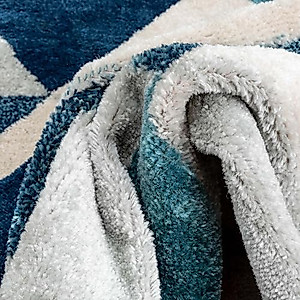 Well Woven Isometry Blue & Grey Modern Geometric Triangle Pattern Area Rug 7'10" x 9'10" Soft Shed Free Easy to Clean Stain Resistant