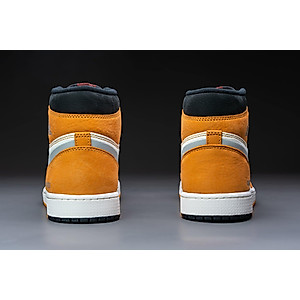 Jordan Mens Air Jordan 1 Element Gore-TEX DB2889 700 Light Curry - Size 9.5