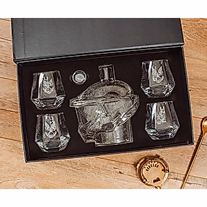 Halo Infinite Master Chief Helmet 6-Piece Whiskey Decanter Set with Glasses