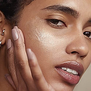 Honest Beauty Vitamin C Radiance Serum with Artichoke & Clover Extracts | Paraben Free, Dermatologist Tested, Cruelty Free | 1.0 Fl. Oz