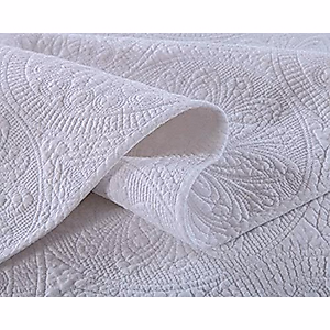 Brandream White Medallion Quilted Throw Blanket for Bed Couch Daybed Cotton Quilt 47 X 60 Inch + 2 King Shams