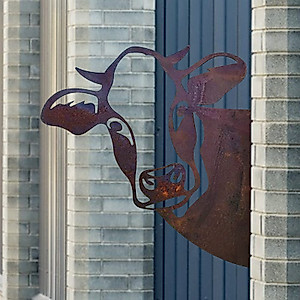 LYEAA Metal Cow Peeking Yard Art, Cow Cattle Wall Decor, Farm Peeping Cattle Metal Wall Art for Farmhouse Outdoor Garden Decor, Farm Fence Modern Artwork Home Decor