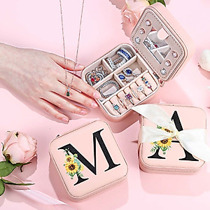 Parima Jewelry Organizer Box, Small Jewelry Box for Women Girls Initial Q Travel Jewelry Case Small Jewelry Box Jewelry Travel Case Jewelry Box Organizer Mini Travel Jewelry Case Travel Jewelry Box