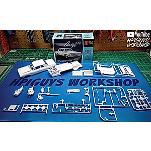 AMT 1964 Dodge 330 1:25 Scale Model Kit
