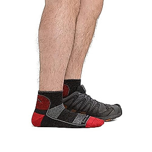 Darn Tough Men's Quarter Lightweight Running Sock (Style 1715) - Team DTV, Large