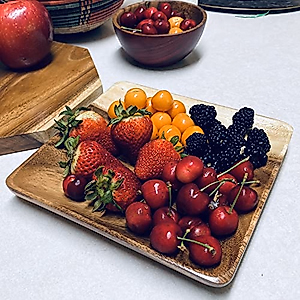 WRIGHTMART Wood Plates, Set of 4, Durable, Versatile, Rustic Authentic Design, Tableware for Dining, Each Plater is Hand Shaped, Inherently Unique, Displaying Natural Variations, Square 10" x 10"