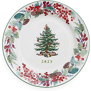 Spode Christmas Tree Collector's Plate, 8-Inch Porcelain Dinner & Appetizer Plate, Holiday-Themed Serving Plate, Microwave & Dishwasher Safe, Festive Collectible Seasonal Dining Plate
