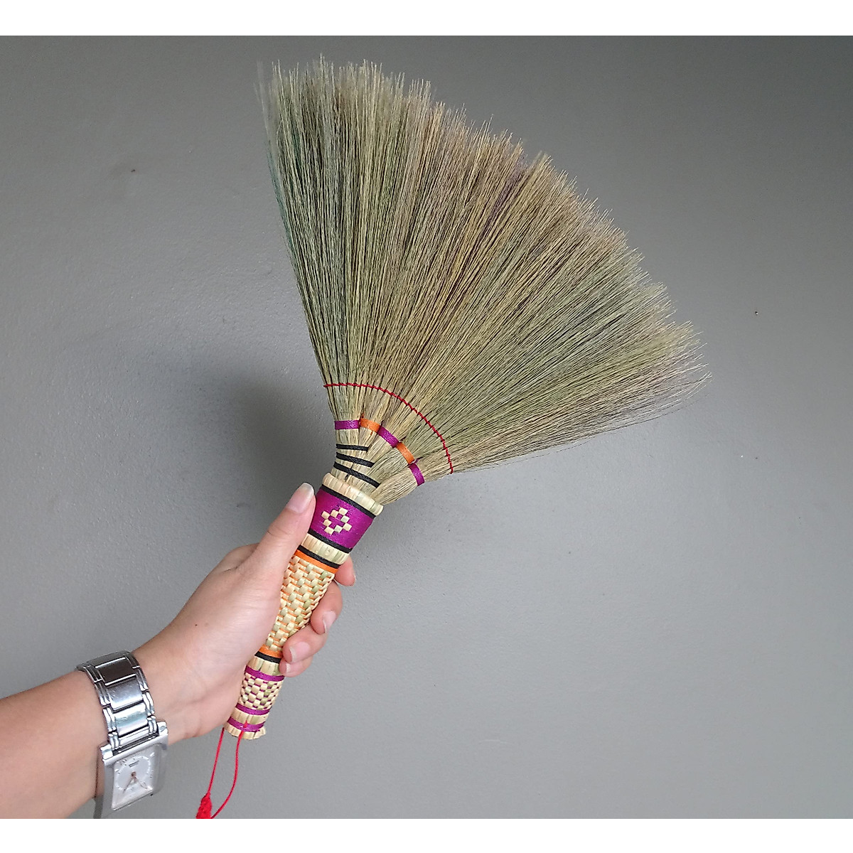 Asian Whisk Broom Natural Grass Duster 1piece 14 inch Tall Dustpan Brush Wooden Handmade Thai Bamboo Handle Sweeper for Dusting