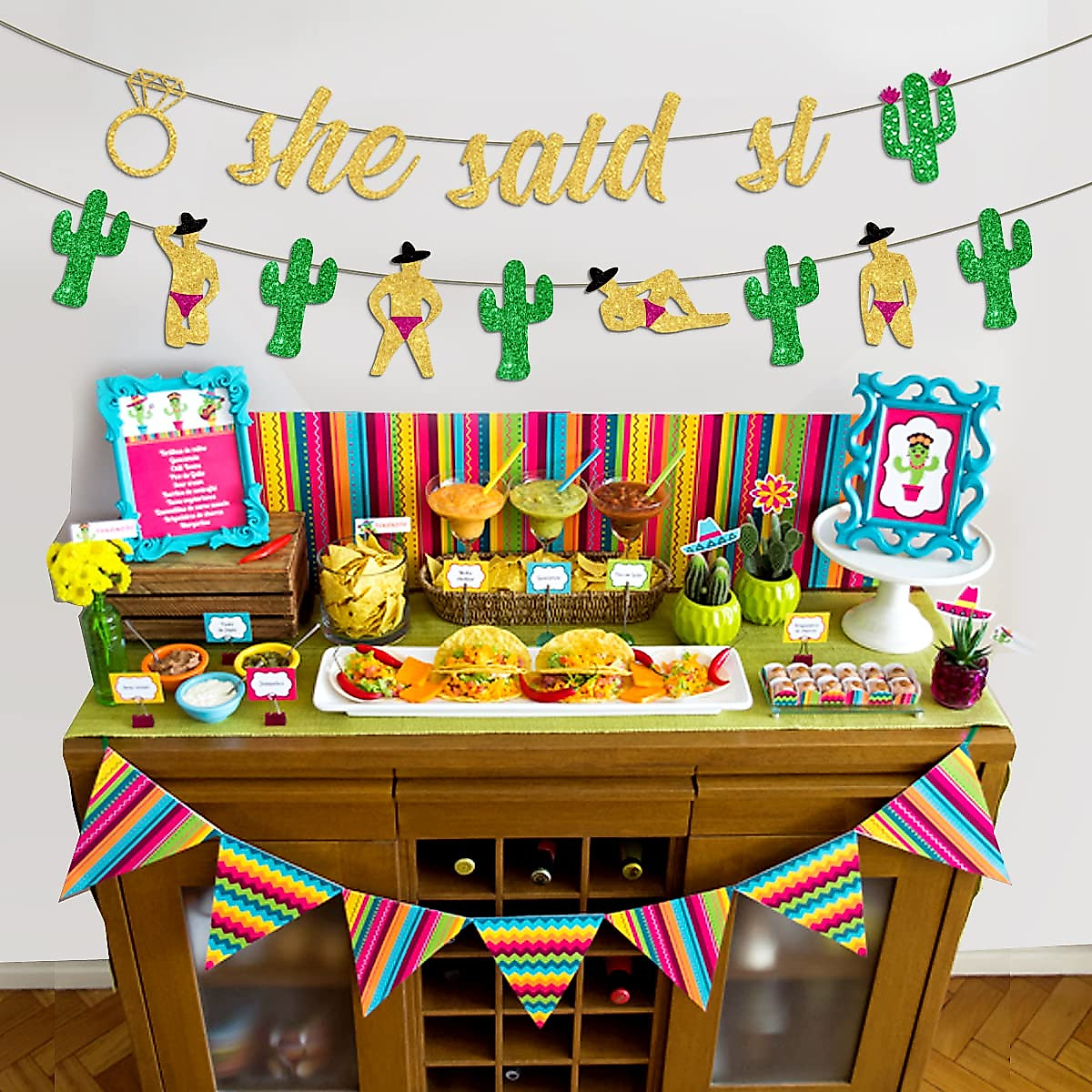 2PCS She Said Si Gold Glitter Banner, Glittery Mexican Fiesta Cactus Man Garland for Mexican Fiesta Theme Bachelorette Party Fiesta Bridal Shower Decorations Supplies