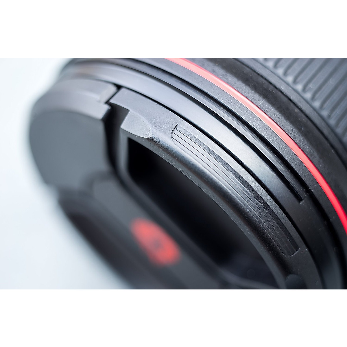 58mm Snap-On Center-Pinch Lens Cap, Extra Strong Springs, Camera Lens Cover, Made from 100% Recycled Plastic - Compatible with Nikon, Canon, Sony & Other DSLR Cameras