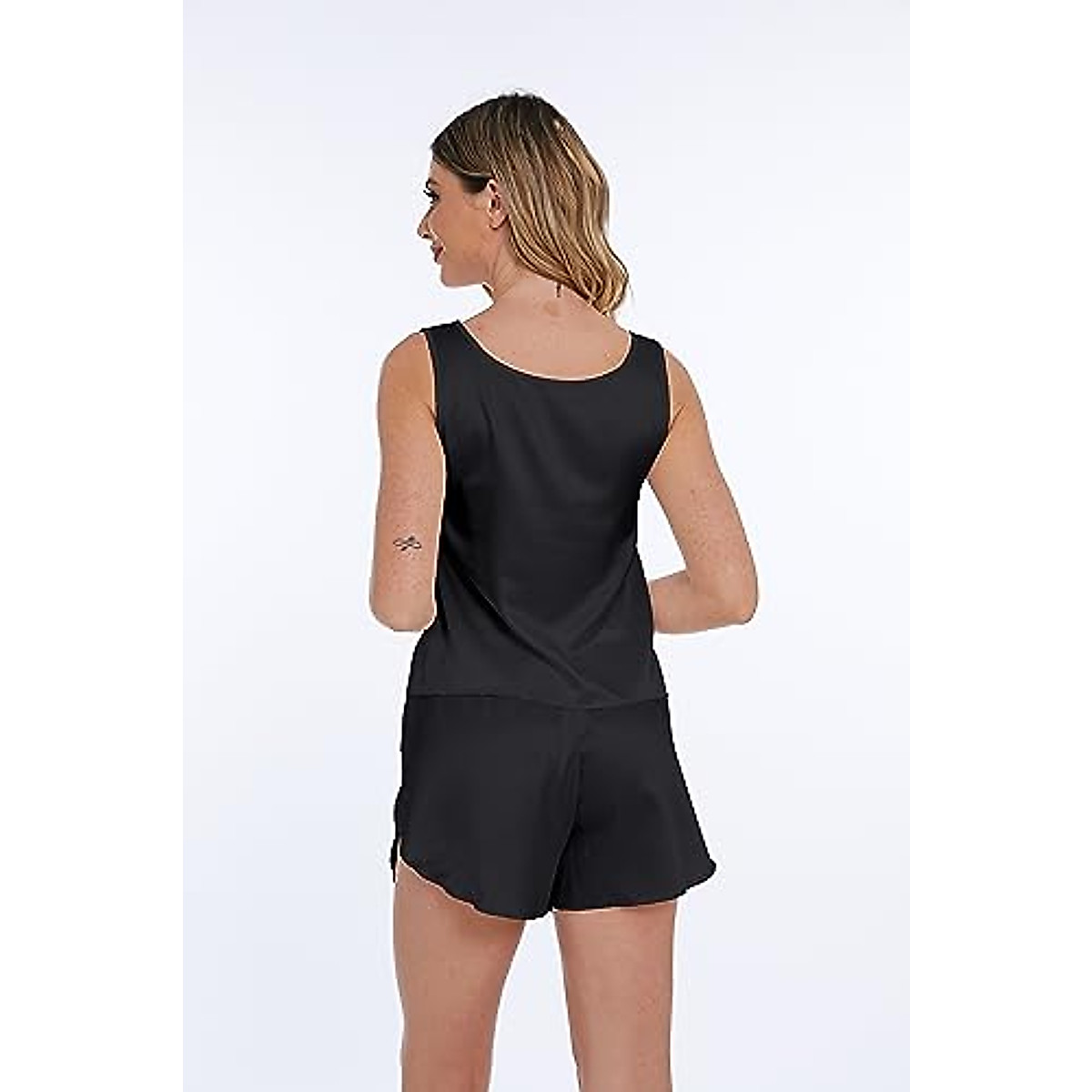 ACEAHIHA Satin Pajamas Set for Women U-neck Tank Top and Shorts Sleepwear Silk Pj Set S-XXL(as1, alpha, x_l, regular,regular, Black)