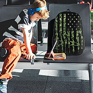 Viythuw American Flag Camo Backpack, Simple and Aesthetic Bookbag for Women Men, Lightweight Adjustable Black Backpack for Travel Outdoor Sports, Large Capacity Laptop Bag for Business Office