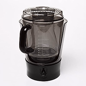 OXO Good Grips Cold Brew Coffee Maker (32 ounces) with 50 Paper Filters
