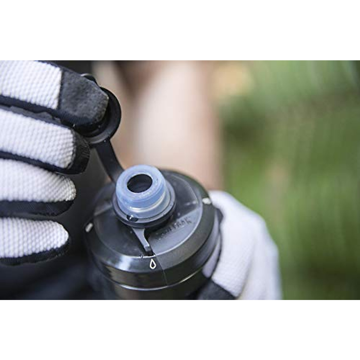 CamelBak Podium Dirt Series Mountain Bike Water Bottle 21oz, White