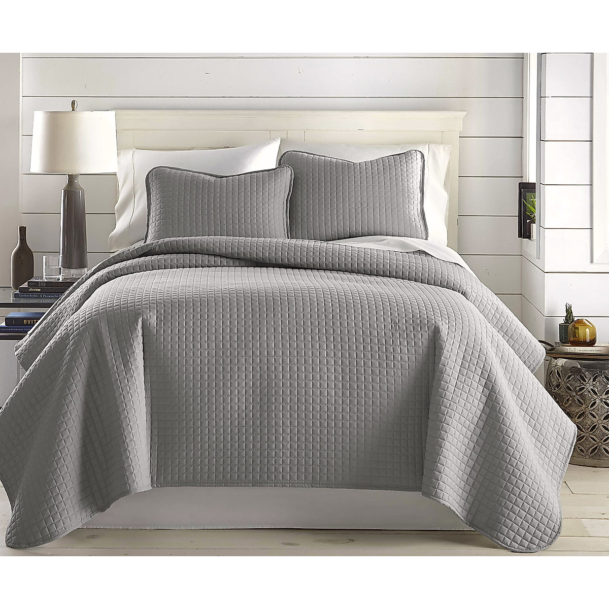 Southshore Fine Living, Inc. Oversized King Quilt Bedding Set, Soft Brushed Microfiber Bedspread, Pet Hair Resistant Bedding, California/King Quilt Coverlet Set with 2 Shams, Steel Grey