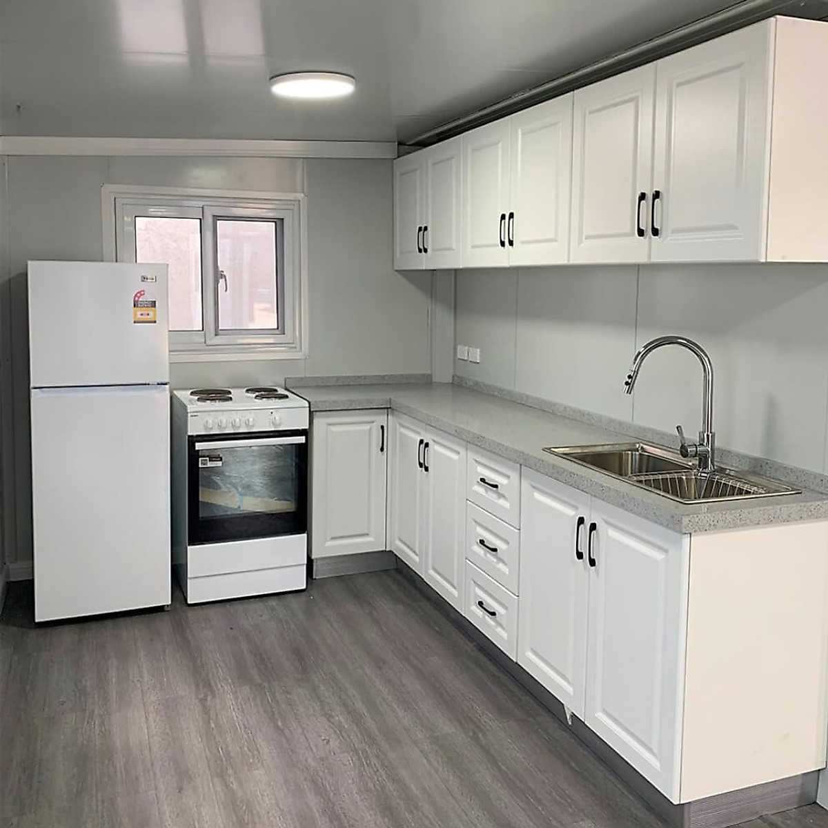 19x20ft Modern Comfort Portable Tiny Home Spacious Living, Steel Frame, Expandable Design, Secure Prefab House for Office, Hotel, or Cozy Living