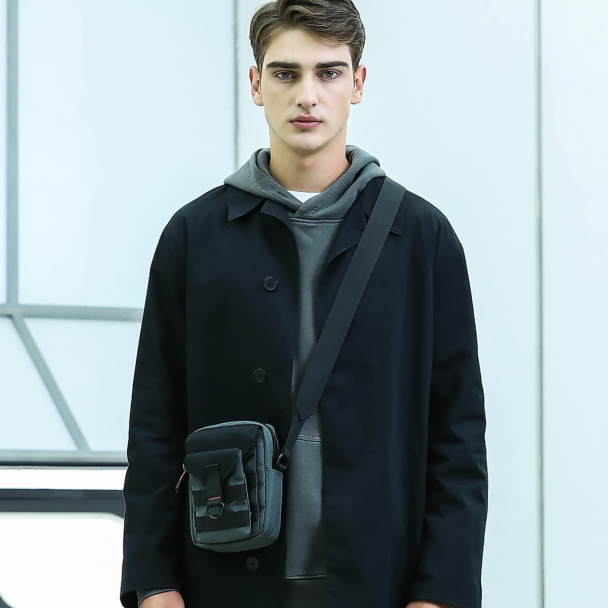 Small Crossbody Bag for Men,Mini Shoulder Bag Mini Messenger Bag for Cell Phone,Neck Pouch Bag Passport Wallet