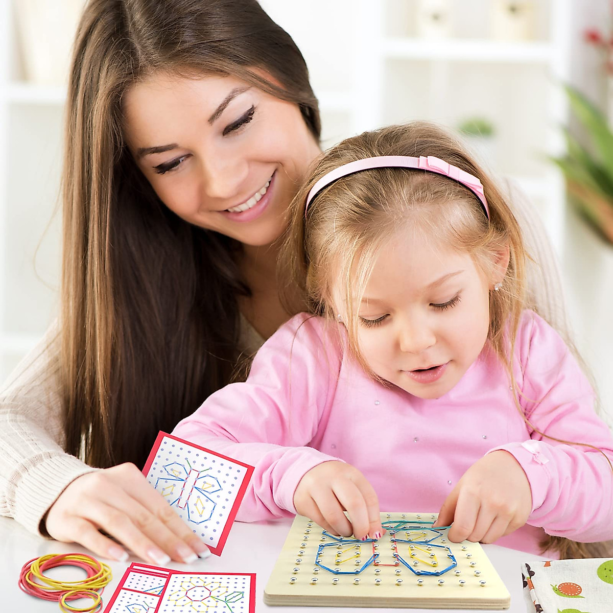 Wood GeoBoard - Geo board 10 x 10 Graphical Educational Mathematics Material with Rubber Tie and Cards, Preschool Kids Mathematical Brain Teasers, Early Learning Development DIY Toy for Toddler