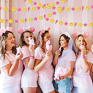 AsodSway Preppy Garland Party Decorations - 4P Christmas Preppy Smile Face Lighting Star Garland College Room Decor Xmas Theme Dorm Classroom Decorations, Trendy Style Sweet Room Decor for Teen Girls