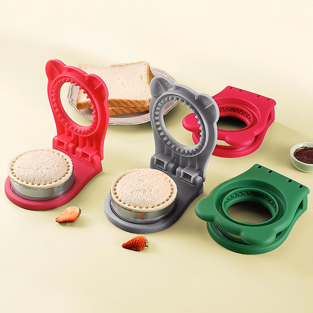 BOSIDETOOL Sandwich Cutter and Sealer, Decruster Sandwich Maker for kids lunch Uncrustable Sandwich Maker，Easy for School Lunchbox and Bento Box Grey