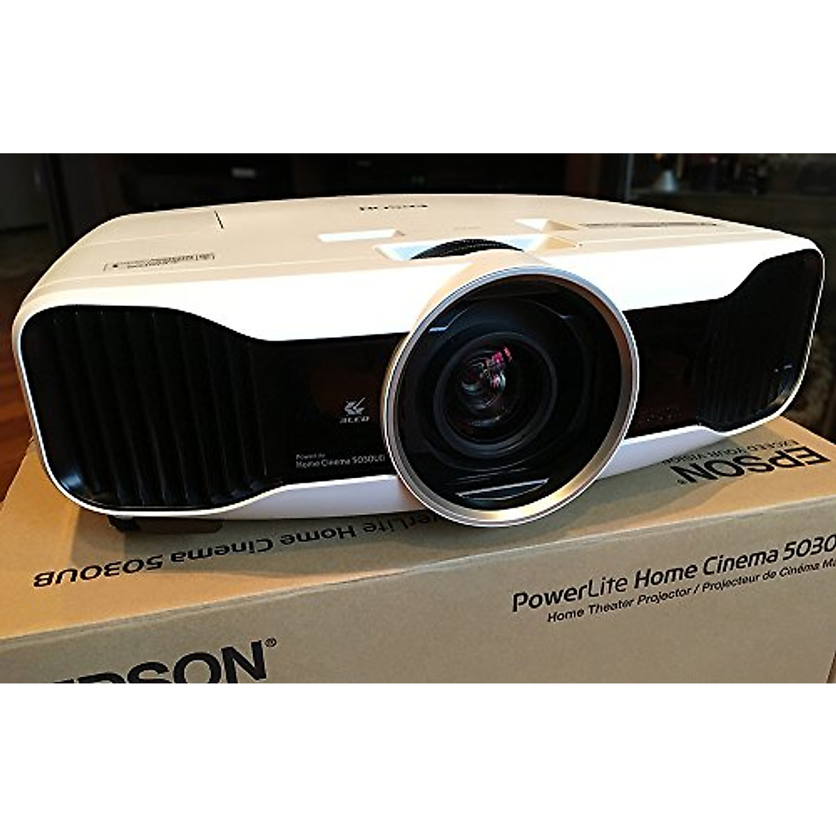 Epson Home Cinema 5030UB 1080p 3D 3LCD Home Theater Projector (Discontinued by Manufacturer)