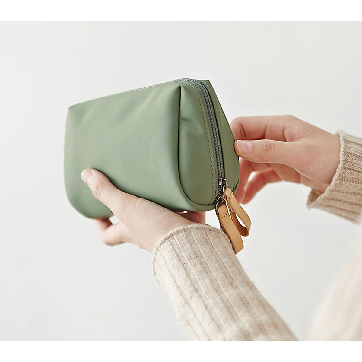 Vviitop Small Makeup Bag for Purse, Makeup Pouch Small Cosmetic Bag Mini Portable Handbag for Women and Girls (Emerald Green)