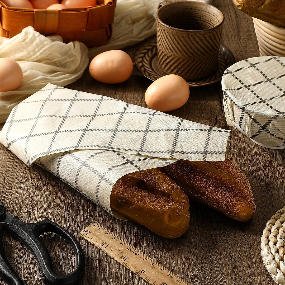 Mindsoft 17 x 23 Inch Reusable Beeswax Food Wrap for Bread Sandwich Wrapper Beeswax Paper Organic Bowl Dishes Covers Sustainable Food Cheese Fruit Snacks Storage Containers Keeper