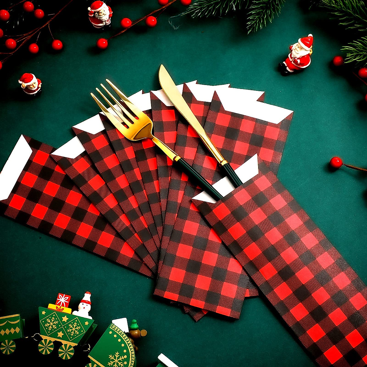 100 Pieces Christmas Paper Utensil Cutlery Holders Knife Forks Pouch Bags Disposable Buffalo Plaid Xmas Silverware Bags for Christmas Home Wedding Festival Parties Restaurant Kitchen Travel